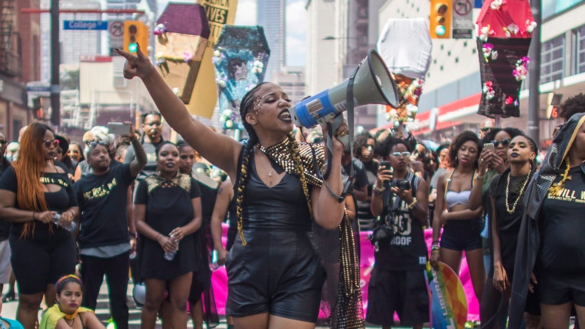 Black Lives Matter Toronto Defends Move That Delayed Pride Parade Toronto Cbc News