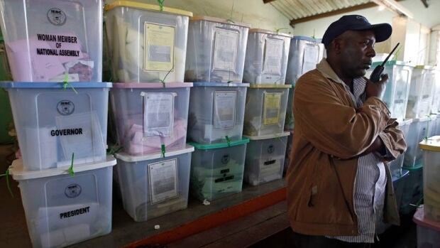 Kenya's presidential race tightens amid troubled vote count | CBC News Kenya's presidential race tightens amid troubled vote count | CBC News