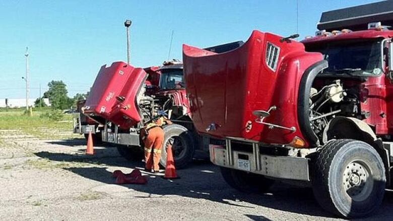 OPP, MTO target dump truck drivers in Windsor | CBC News OPP, MTO target dump truck drivers in Windsor | CBC News
