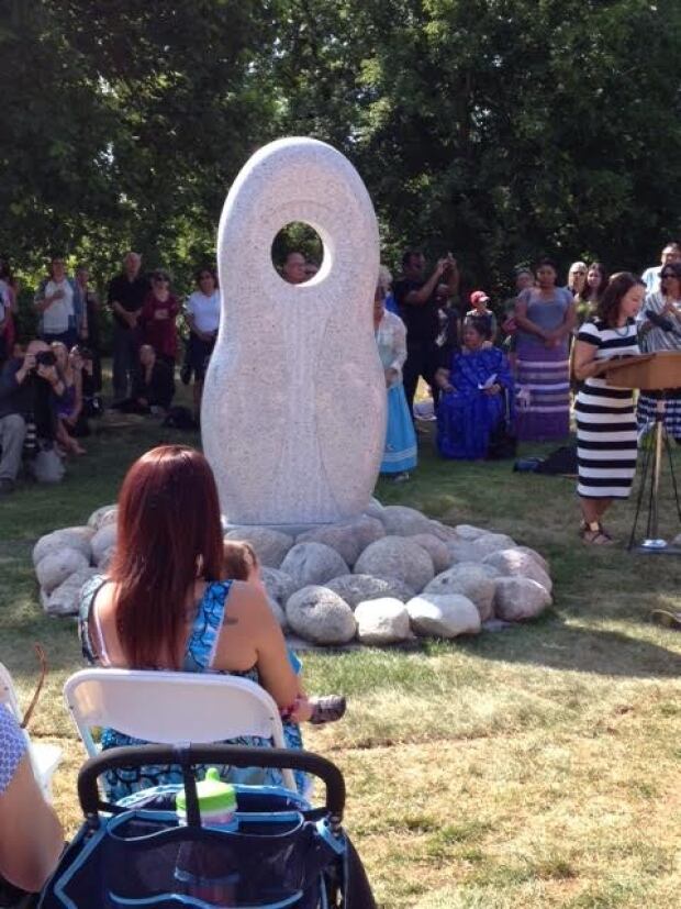 Winnipeg Monument Honours Missing Murdered Aboriginal Women Manitoba