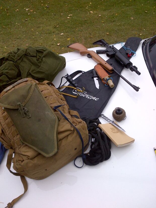 RCMP arrest 2 after report of a man carrying rifle near St. Albert park ... RCMP arrest 2 after report of a man carrying rifle near St. Albert park ...