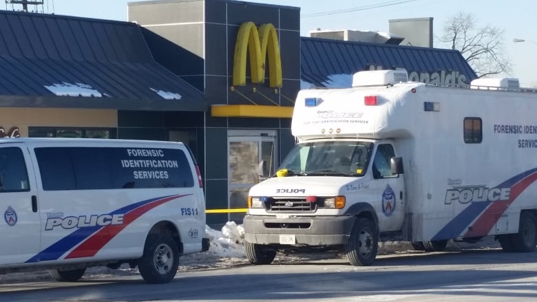 Toronto Mcdonalds Shooting Security Guard Wont Be Charged After 2