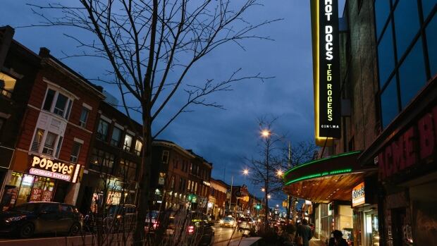 Toronto Theatre Uses Land Acknowledgement As A Conversation Starter toronto-theatre-uses-land-acknowledgement-as-a-conversation-starter