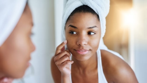 Oil Cleansing Myths Busted By A Beauty Expert CBC Life oil-cleansing-myths-busted-by-a-beauty-expert-cbc-life