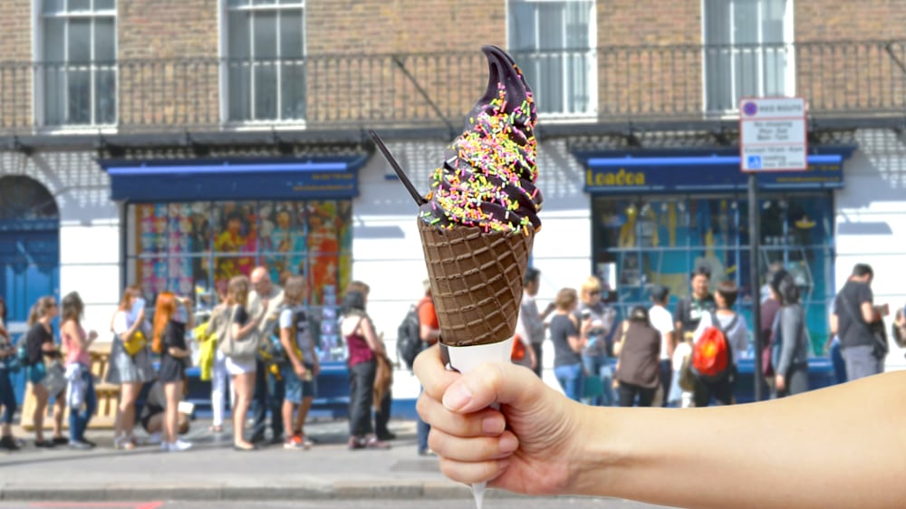 Pee Desperate Waiting In Line