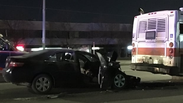Man Dead After Driving Into Back Of Transit Bus In Mississauga Peel