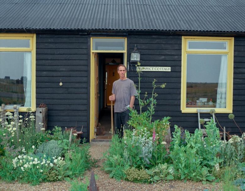 Filmmaker Derek Jarman's cottage was a vital creative hub. Now Tilda ... Filmmaker Derek Jarman's cottage was a vital creative hub. Now Tilda ...
