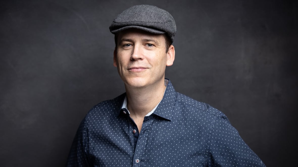 Aaron Craven shares why he wanted to turn his broken heart into art | Q with Tom Power | Live ...