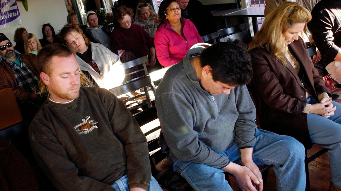 How to make people more easy to hypnotize | Quirks and Quarks with Bob McDonald | Live Radio ...